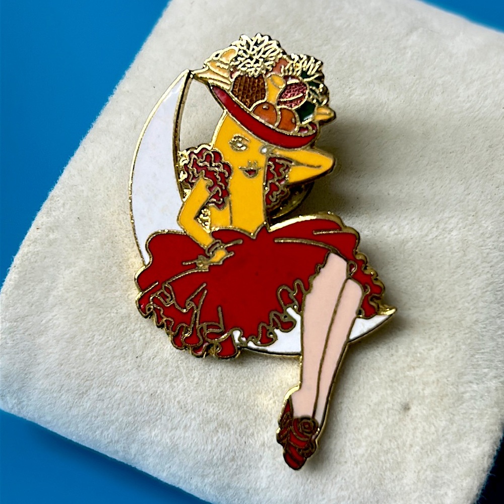Rarebanana Fruit Lady Lapel Pin - Gem